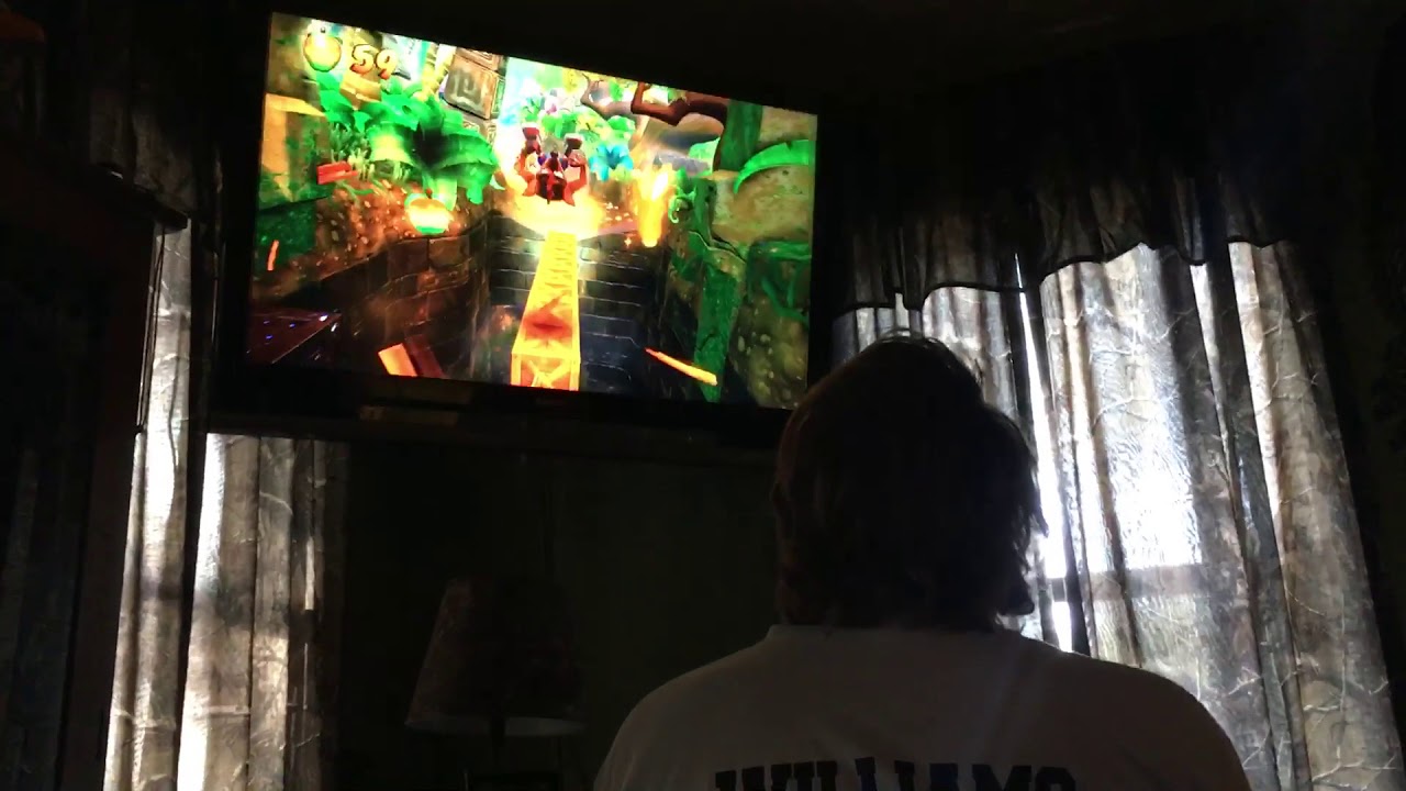 Fat kid rages at crash bandicoot - YouTube