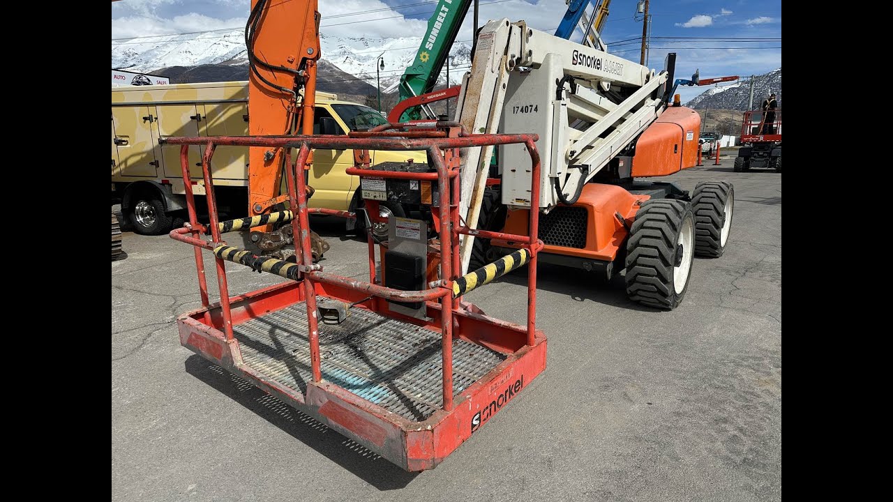 Aerial Boom Lift 2016 Snorkel 4x4 46' Platform Diesel Articulated with ...