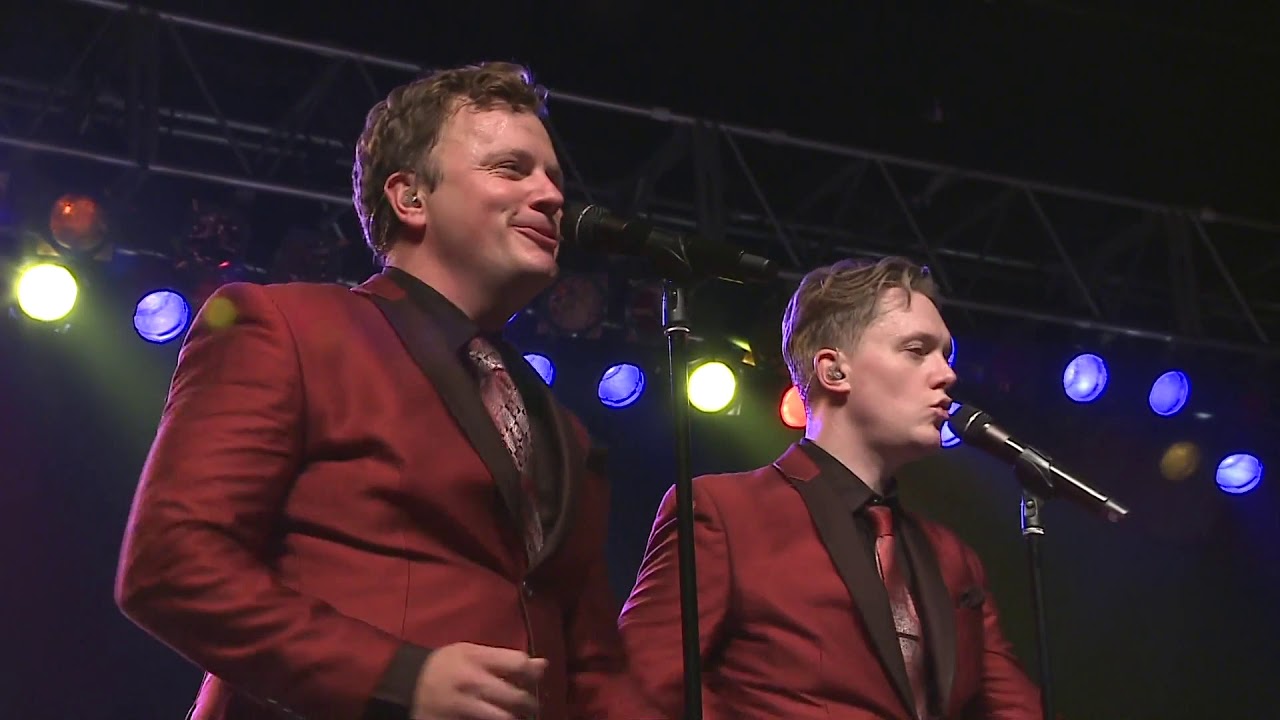 Everly Brothers Medley - Under the Streetlamp - ft. Eric Gutman and ...