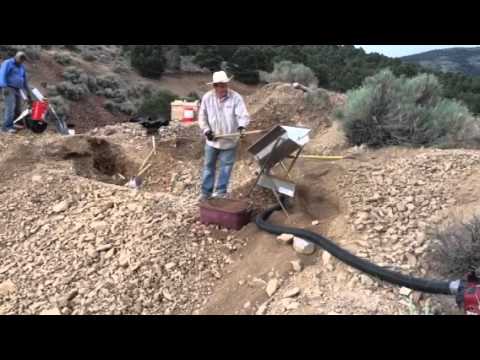 Gold Drywasher in damp gravel, Nevada, Part I - YouTube