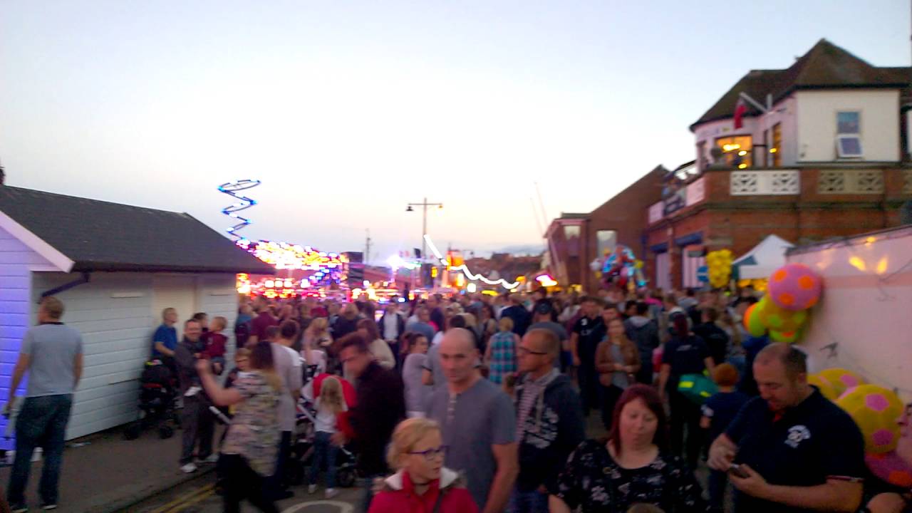 Whitby Regatta Funfair 2016 - YouTube
