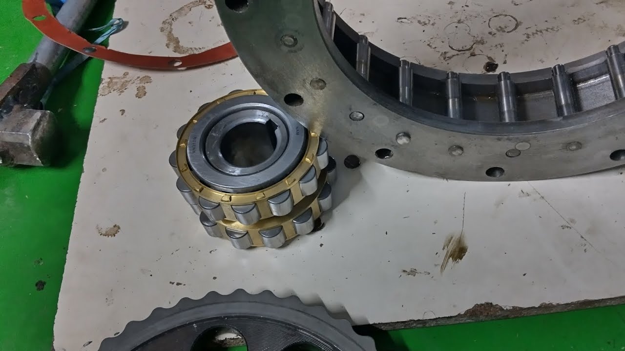 Rolling bearing with mixing hopper gear and box repair...done - YouTube