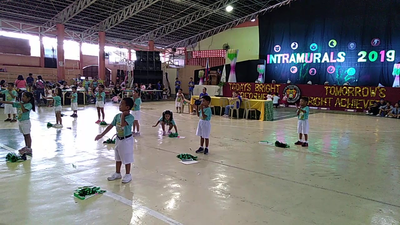 intRams dance presentation with kinder Garten - YouTube