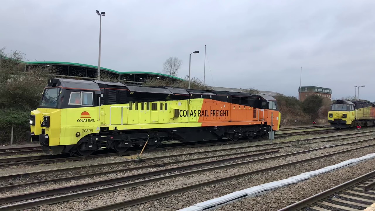 Freight and turbo trains at westbury 7/01/19 - YouTube