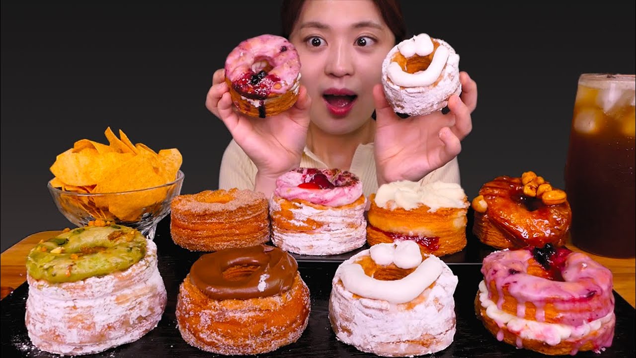 🍩Cronut🥰어느 도넛을 먹을까요~ 알아맞춰 보세요! 비비드 크로넛 먹방😍 [Chocolate, Cheese, Matcha ...