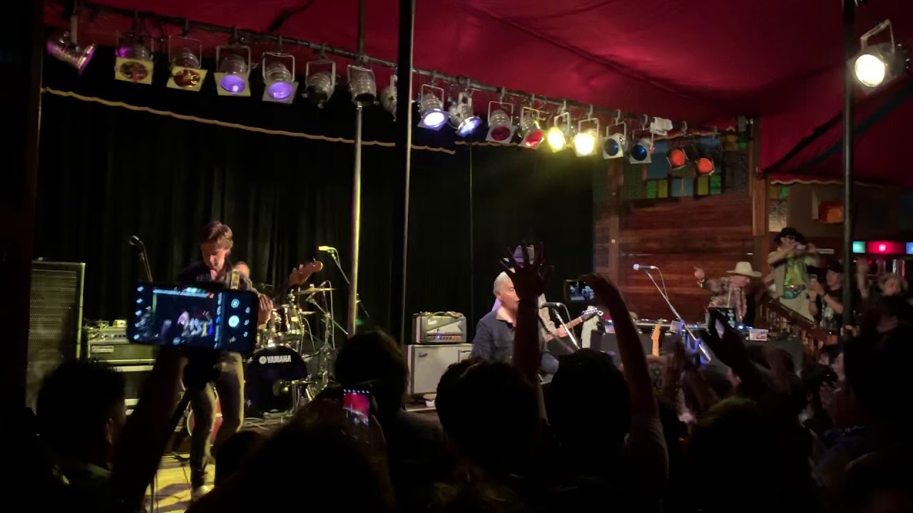 “God save the queen “ Glen Matlock @ Fujirock Festival 2019 - YouTube