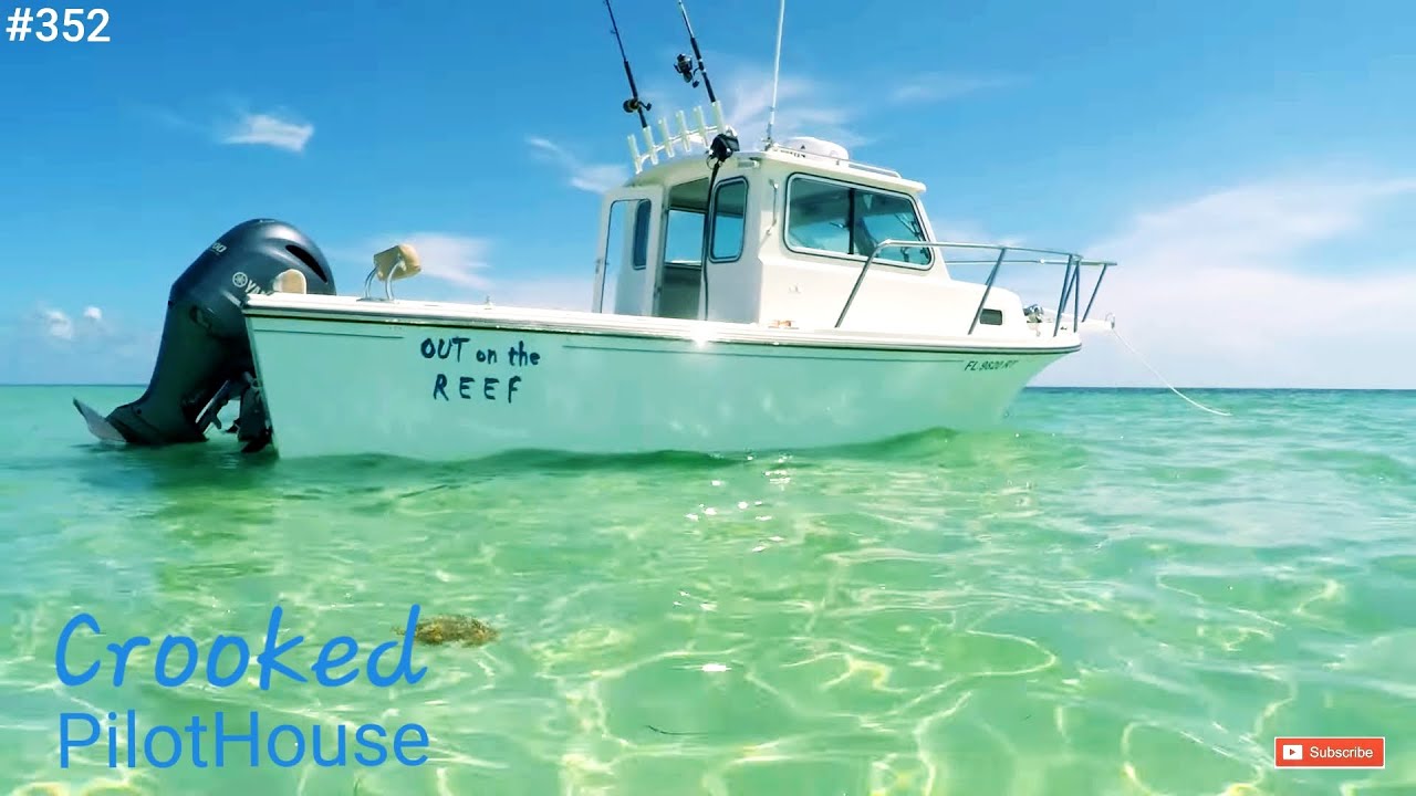 Lobstering at Bahia Honda Florida Keys Crooked PilotHouse Boat - YouTube