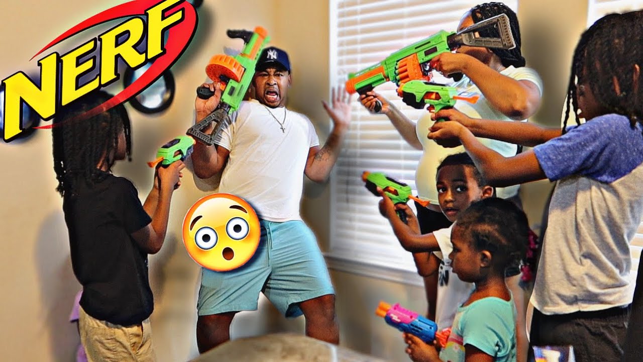 WE ATTACKED DOLCE WITH "NERF GUNS" |DOLCE AND NESHA - YouTube