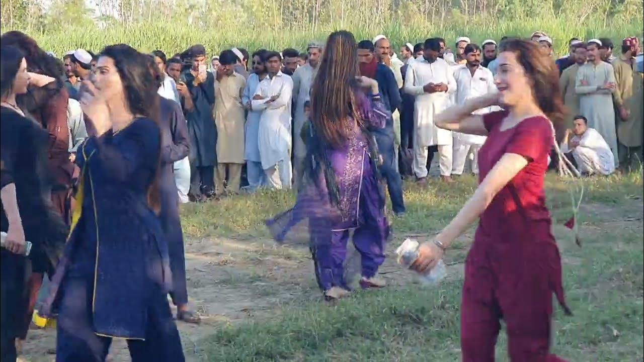 New Miss Nayab Mardan dancer - YouTube