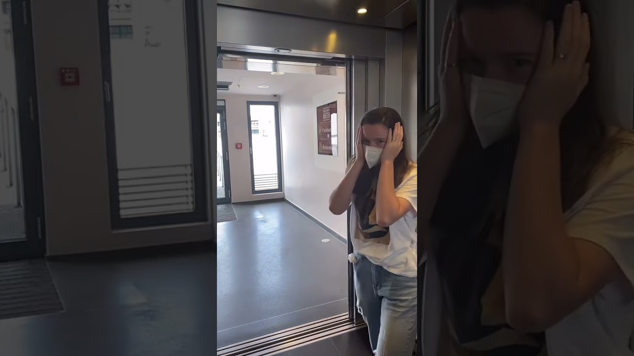 ELEVATOR ROULETTE with my sister 😳😍💥 #shorts - YouTube