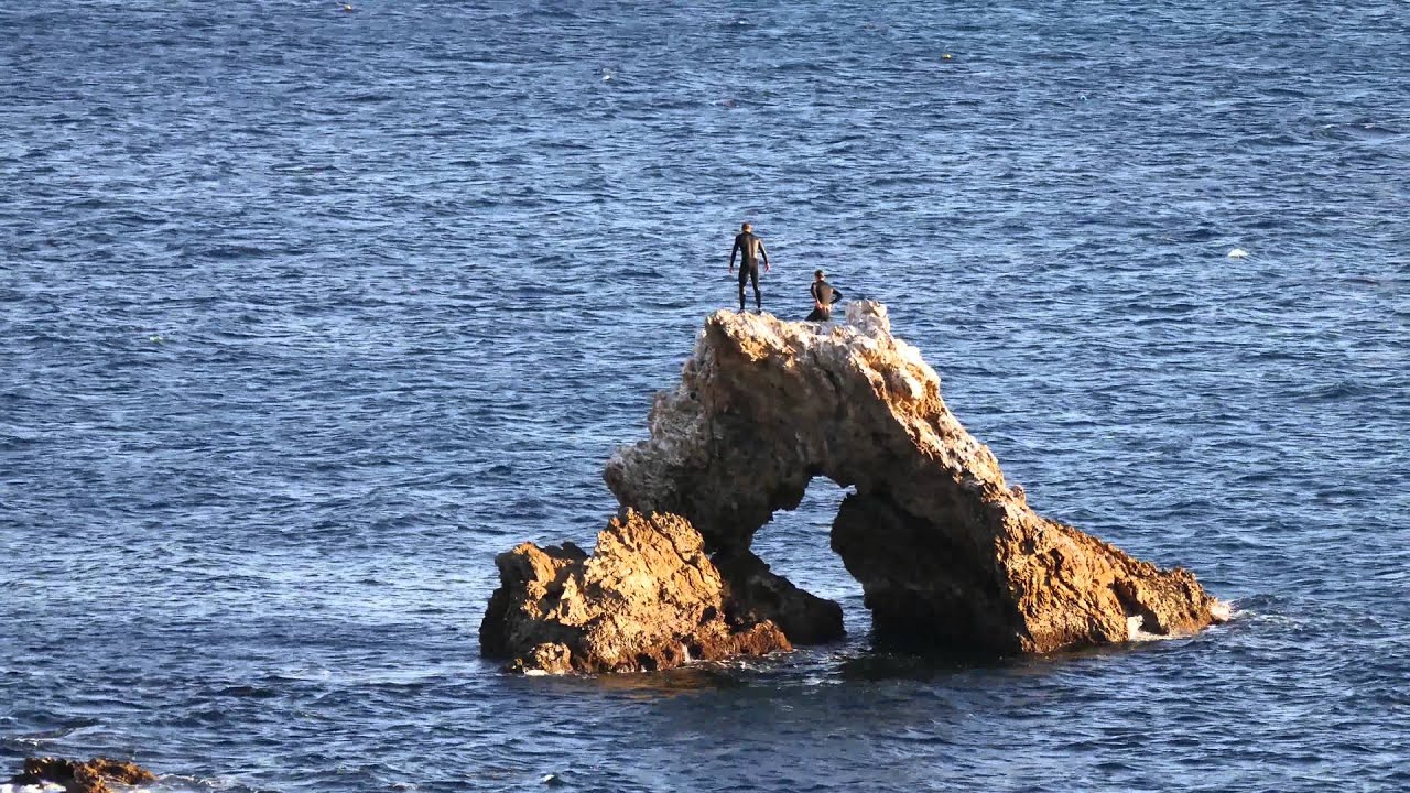 CDM Cliff Jumping - Newport Beach, CA, 12/27/2014 - YouTube