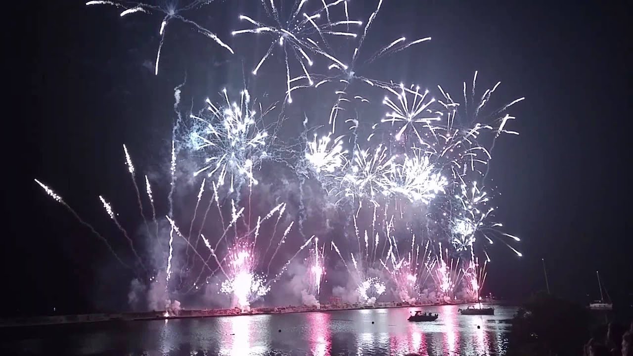 Harborfest fireworks grand finale 2015 - YouTube