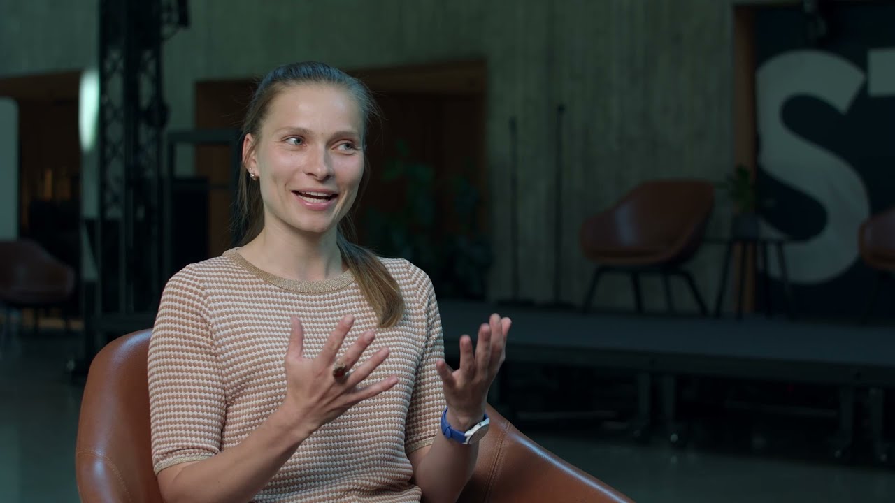 The 2021 Nils Klim Conversation with Daria Gritsenko. - YouTube