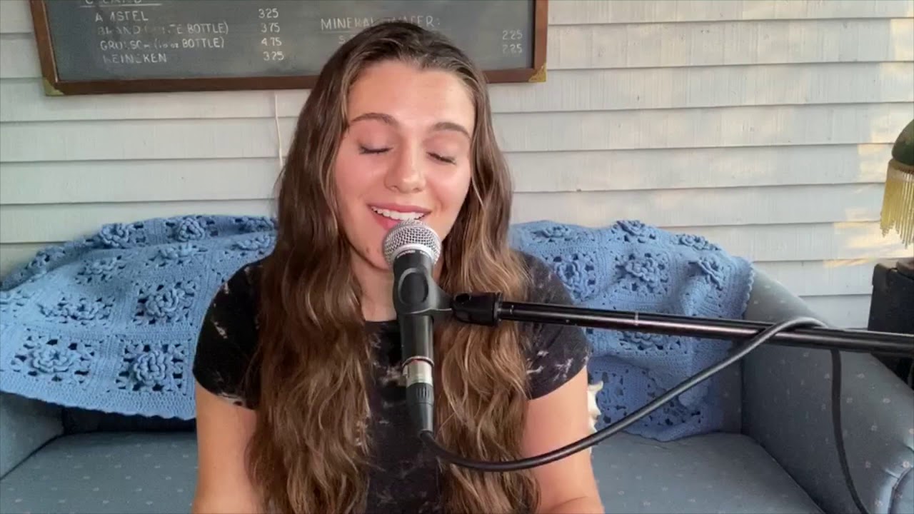 BTG Couch Concert: Katherine Winston - YouTube