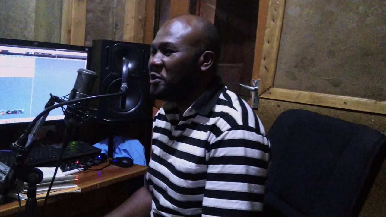 Mwamba wenye Imara - Fred Kameta (Music Video) - YouTube