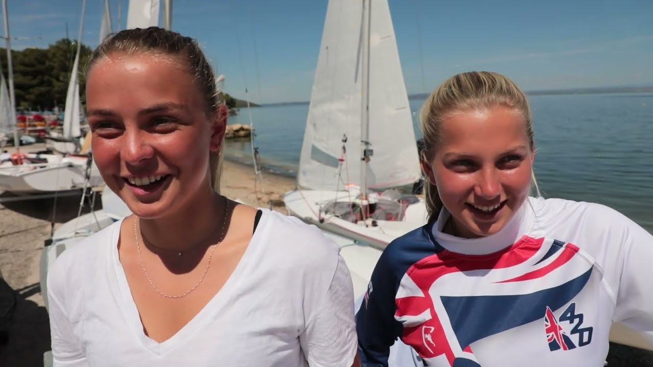 Le plaisir de l'équipage double ! - YouTube