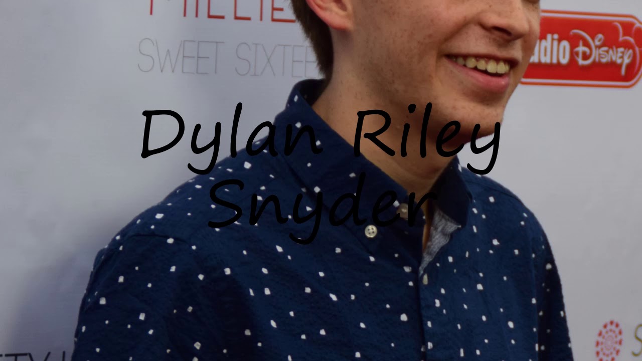 How to Pronounce Dylan Riley Snyder? - YouTube