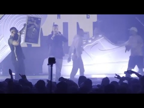 AZET feat. ZUNA - NUMMER 1 - Splash LIVE - YouTube