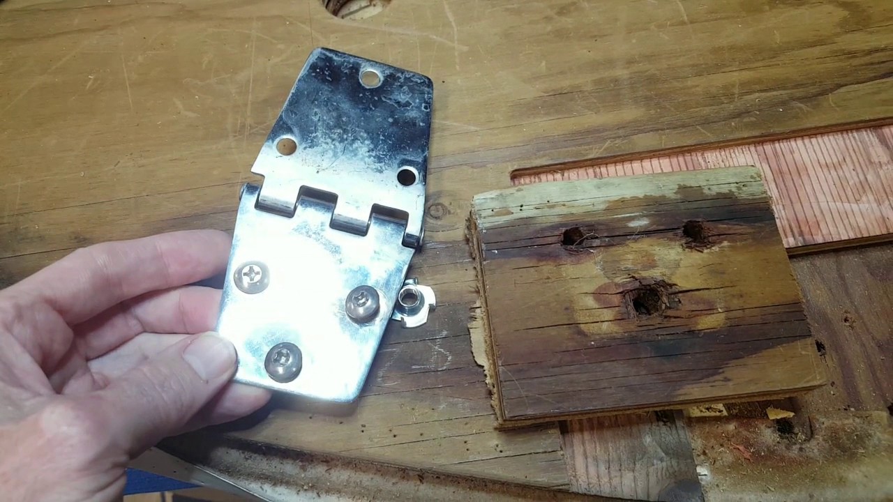 Larson engine/sunpad hinge repair - YouTube