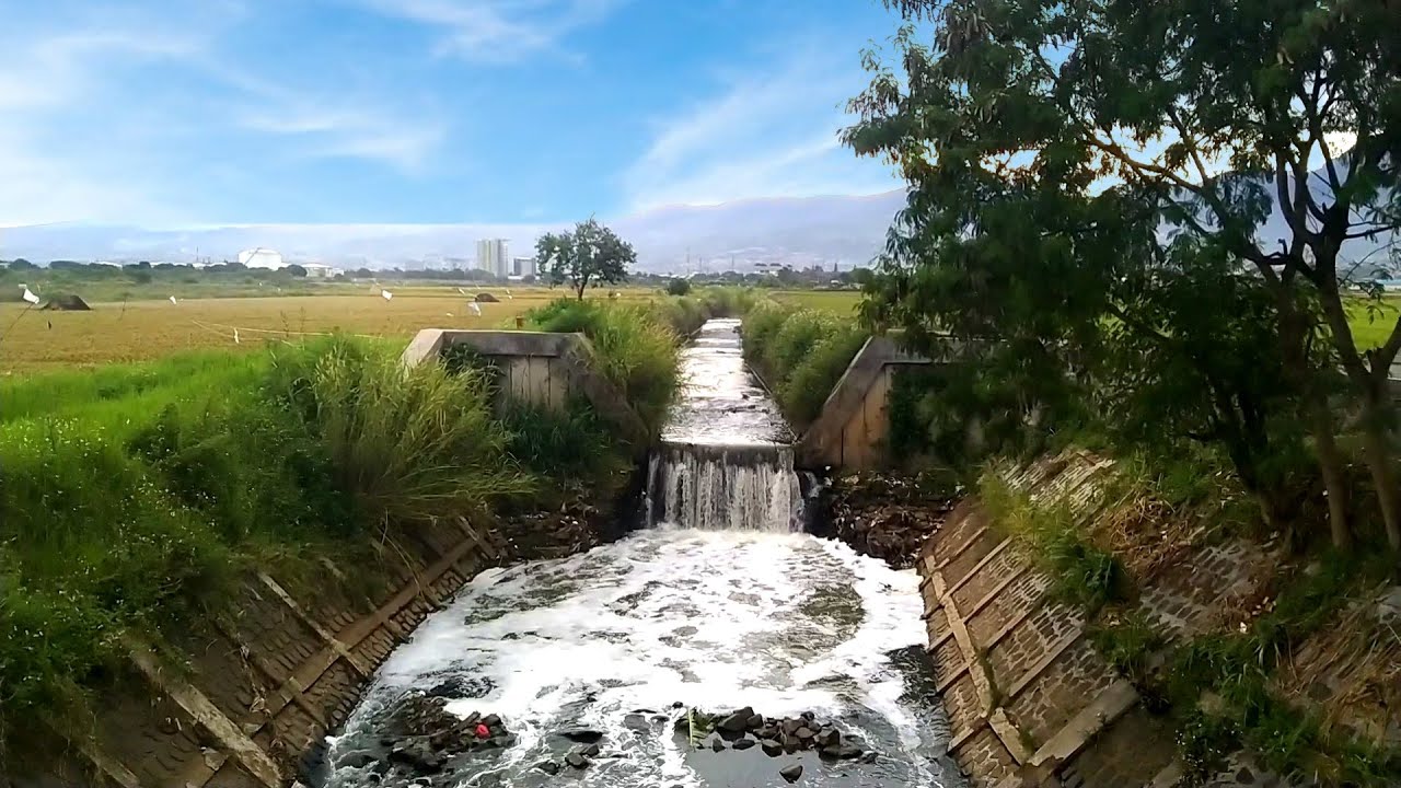 SUASANA KEINDAHAN ALAM GEDEBAGE BANDUNG - YouTube