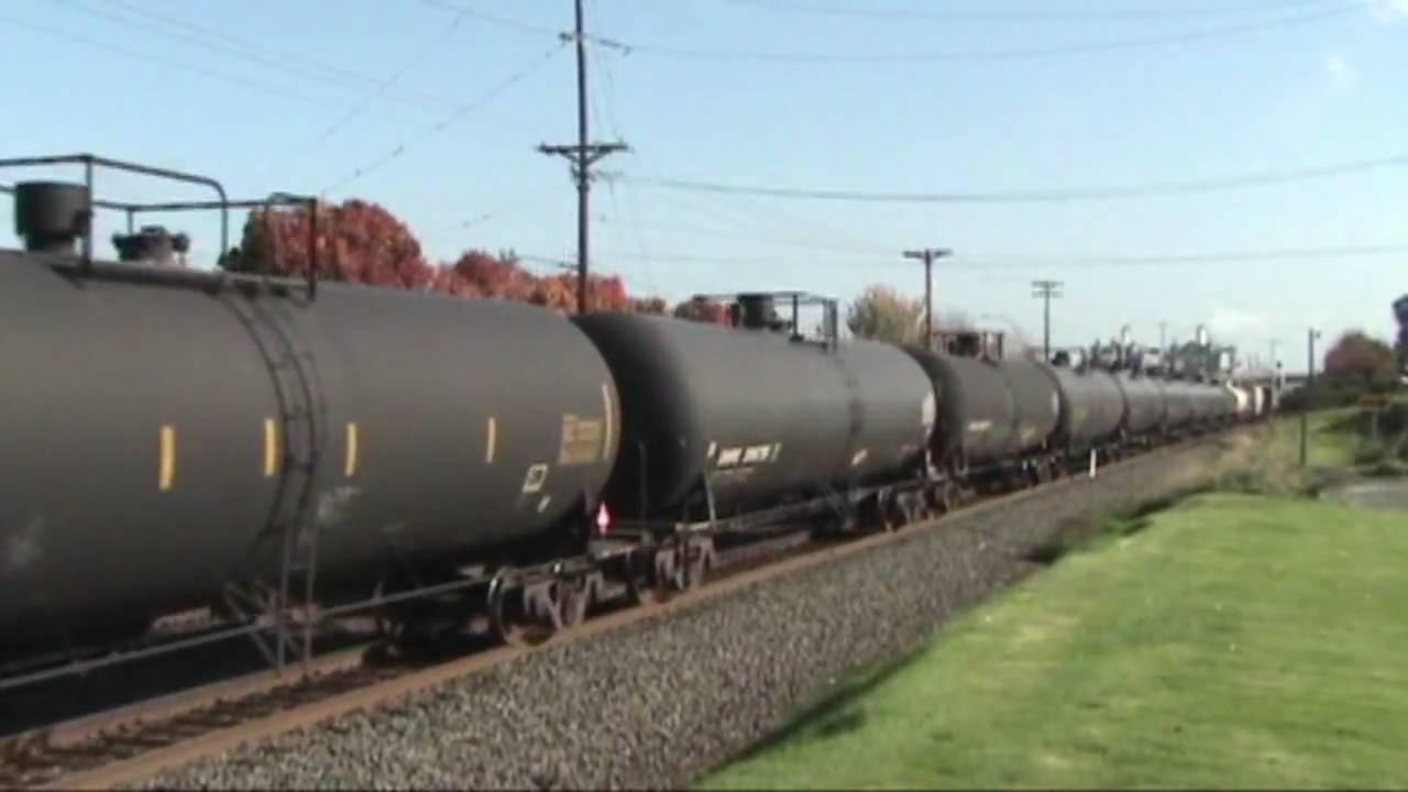 BNSF 4890 with an NS - YouTube