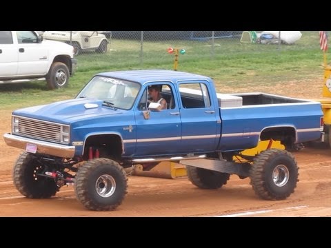 Грузовики тягают, кто дальше, Chevy & Ford Truck Pulling - YouTube
