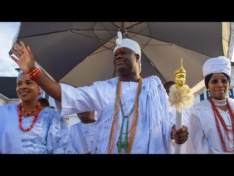 OONI RECEIVES PRAYER FROM ILE IFE SPIRITUAL PILLARS AT YEYEMOOLU ...