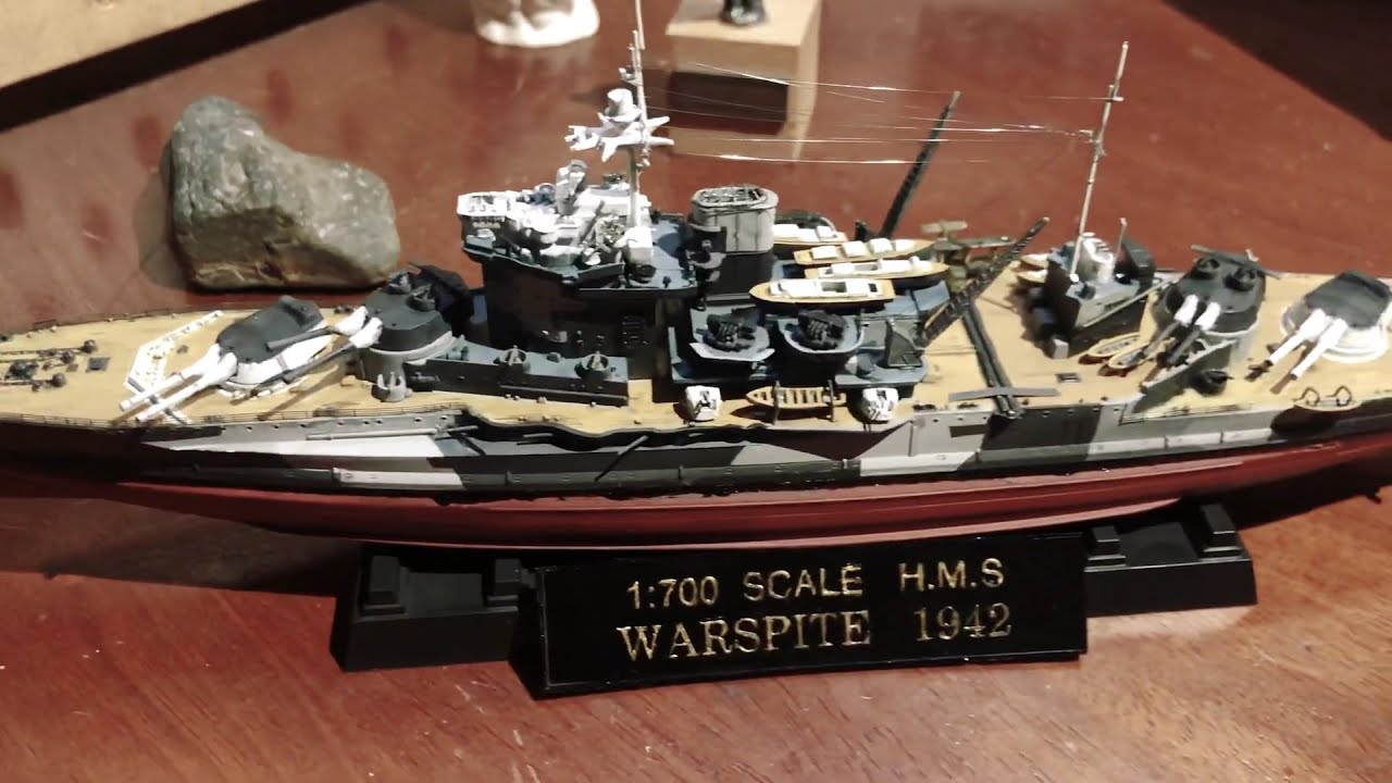 1/700 scale model H.M.S. Warspite Trumpeter - YouTube