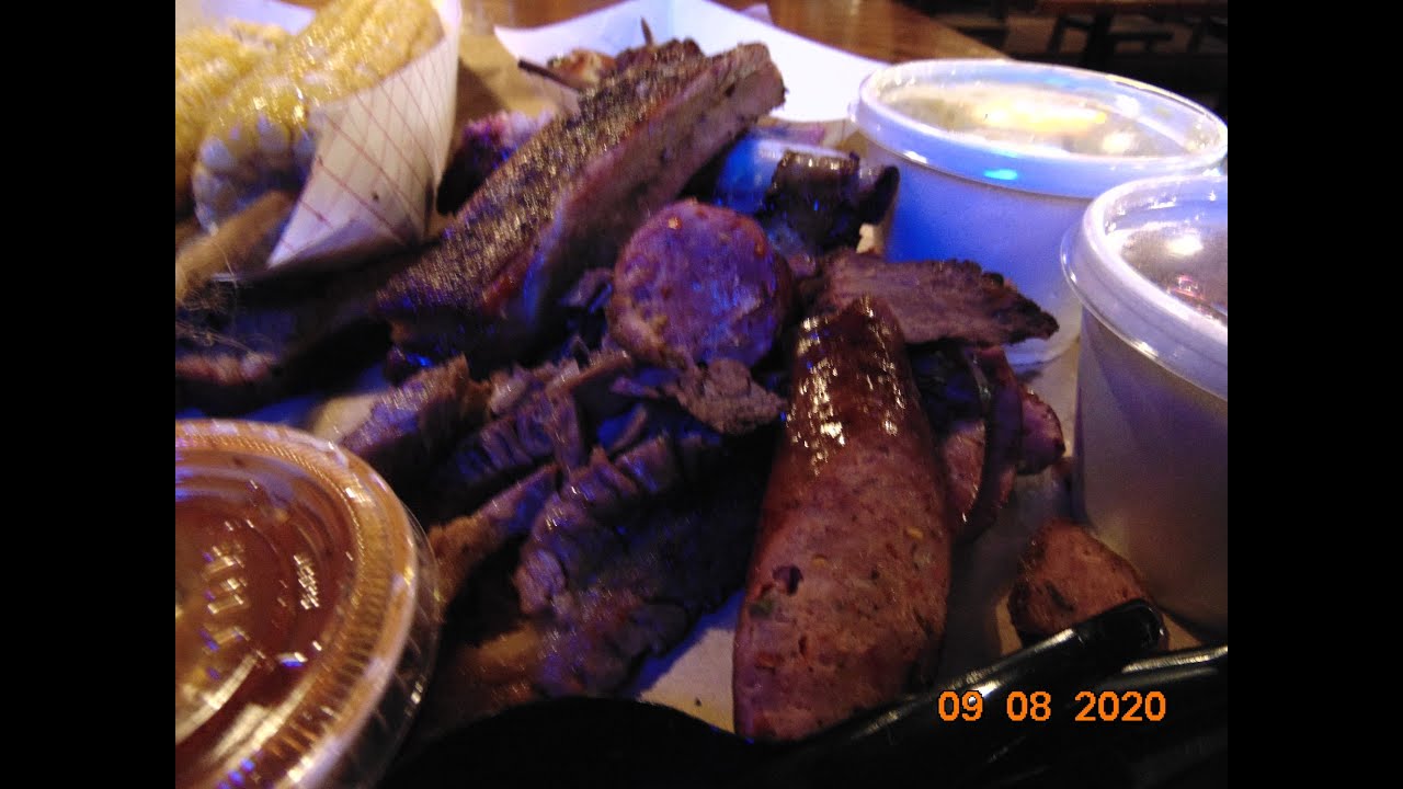 Hard Eight Pit BBQ !! Mmmm Mmmm Good !! - YouTube