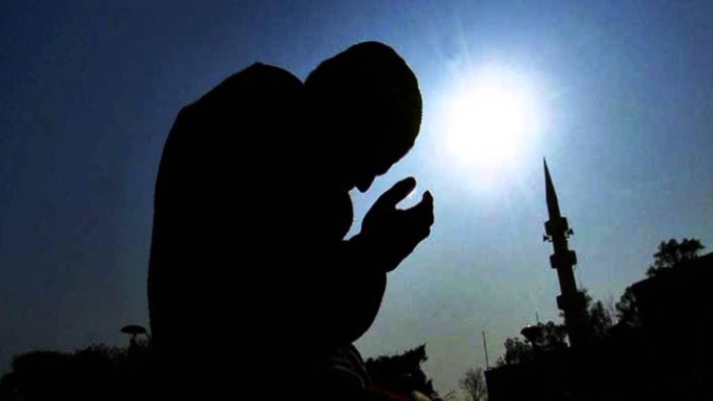 Munajat Shabaniyah - Beautiful recitation (Hussain Ghareeb) - YouTube