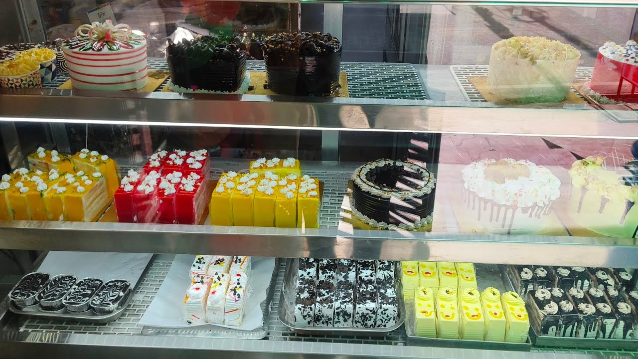 a.k_cake_chef is live!#new design cake 🎂🎂 - YouTube