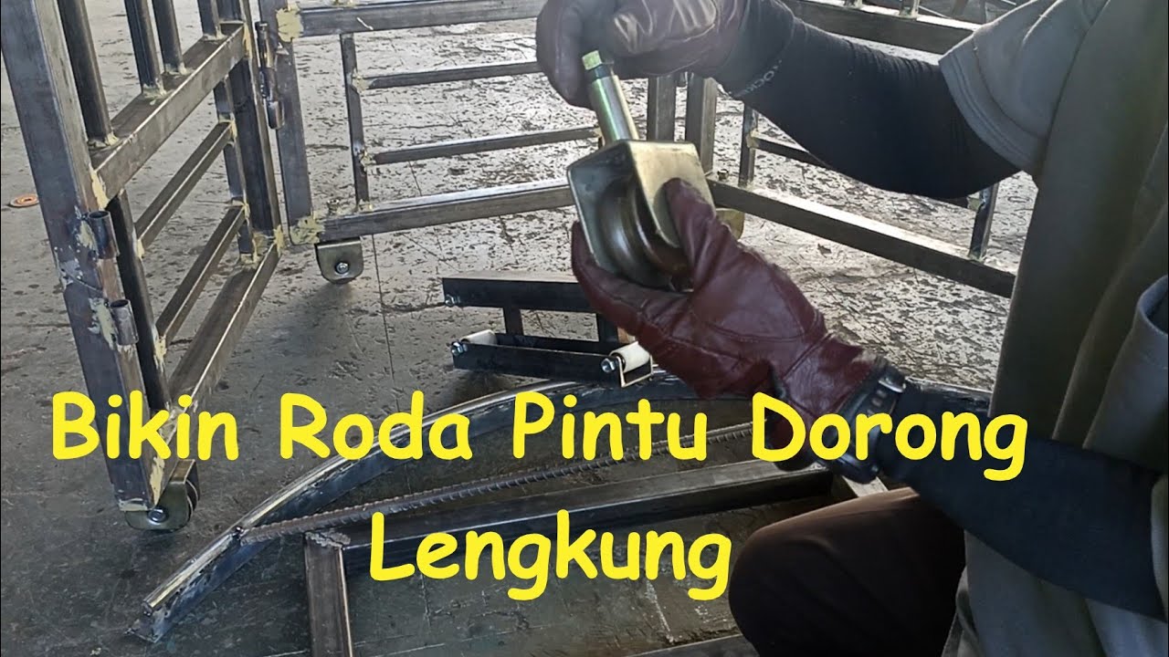 RODA BAWAH DAN REL ATAS PINTU DORONG LENGKUNG - YouTube