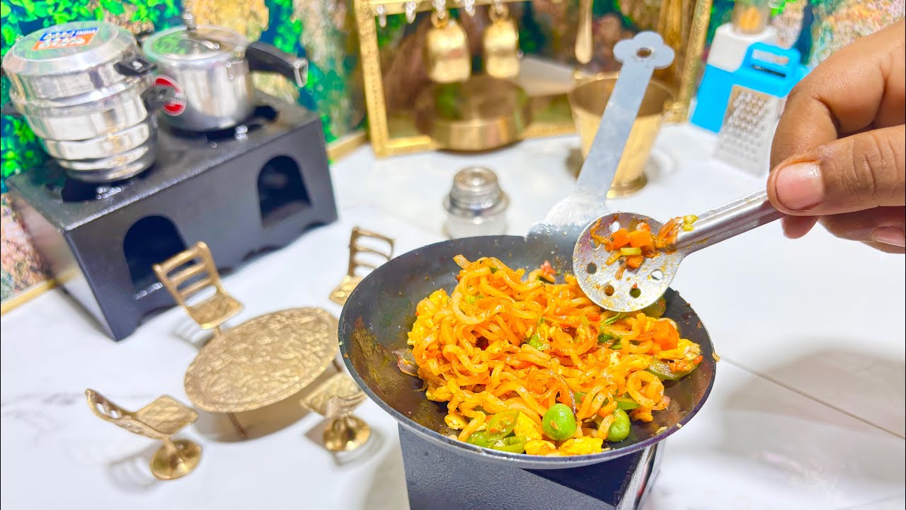 Miniature Egg Maggi 👌 | Egg Maggi Recipe | Best Mini Kitchen Recipe ...