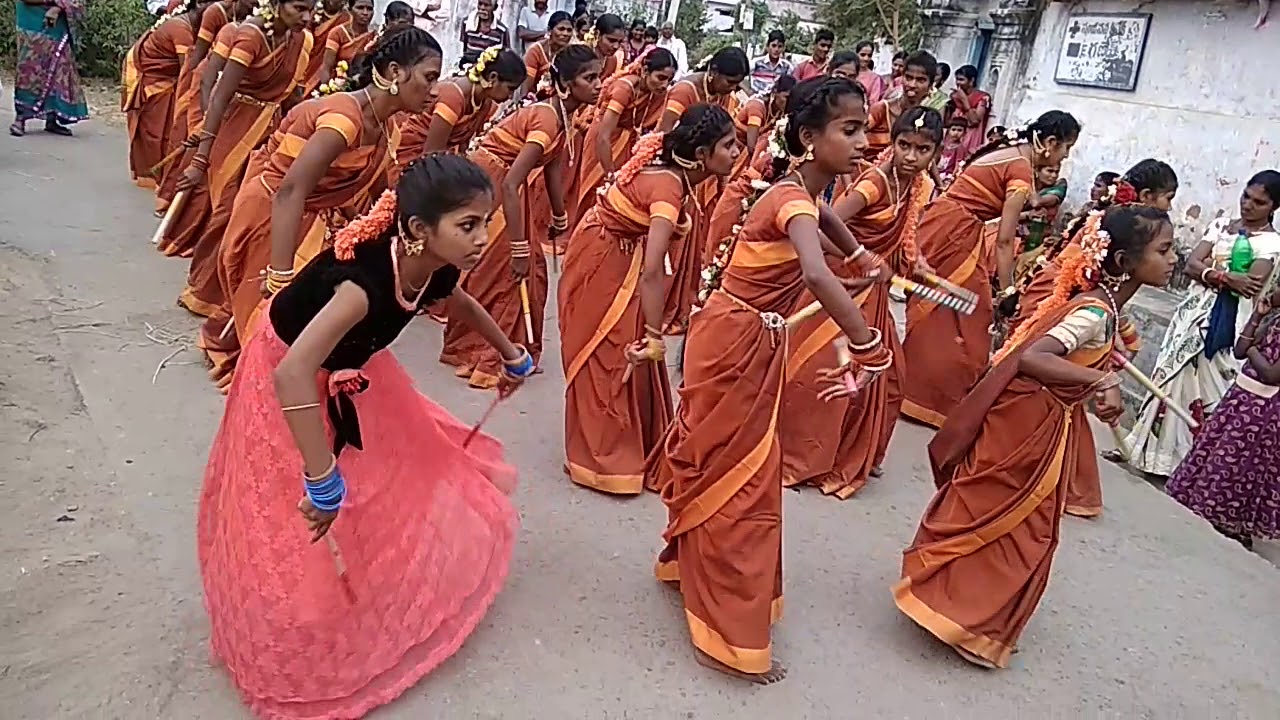 Pacha pachani palle nilaveni - YouTube