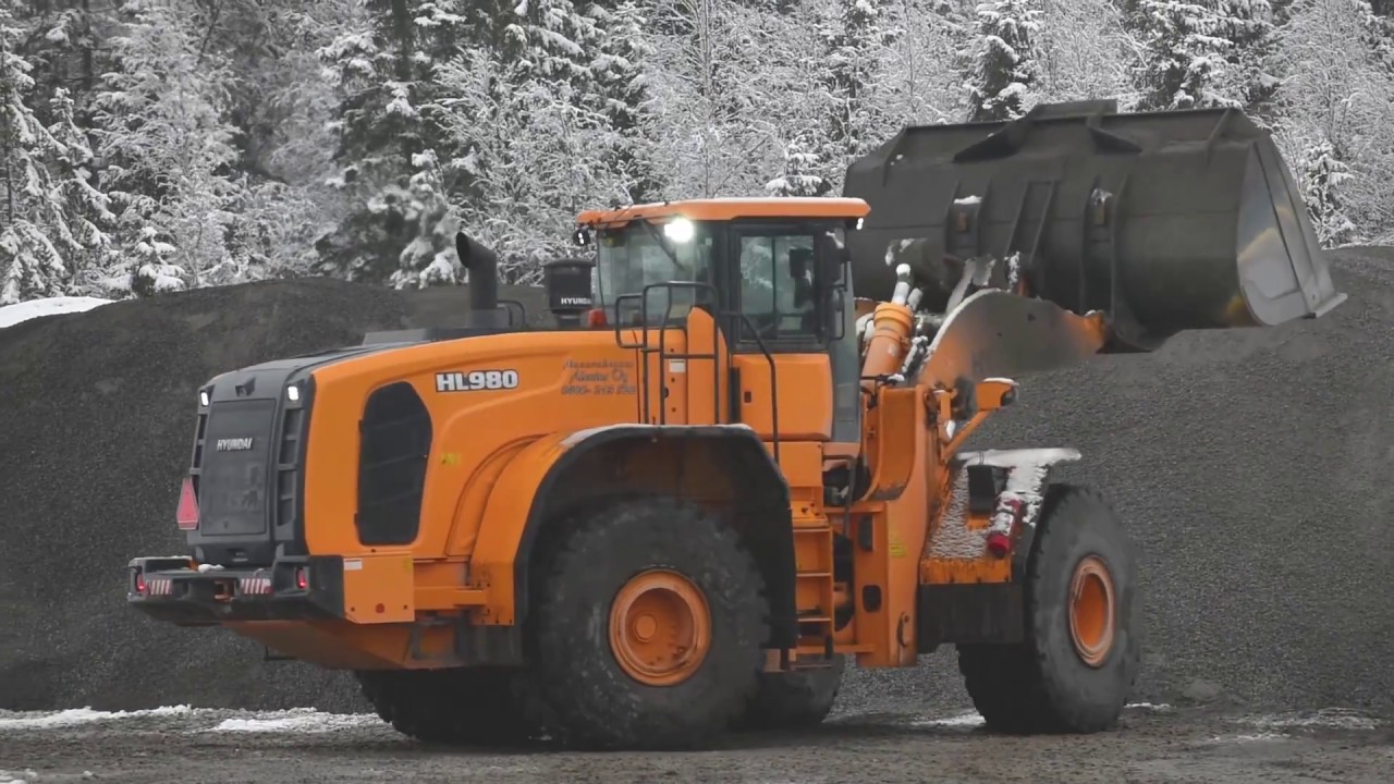 Hyundai HL980 - YouTube
