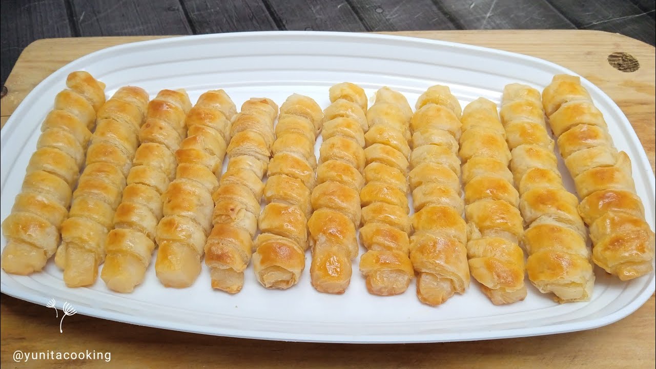 PASTRY CHEESE ROLL Puff Pastry Homemade - YouTube
