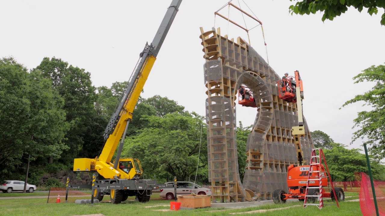 Installation of Martin Puryear's "Big Bling" sculpture in Philadelphia ...