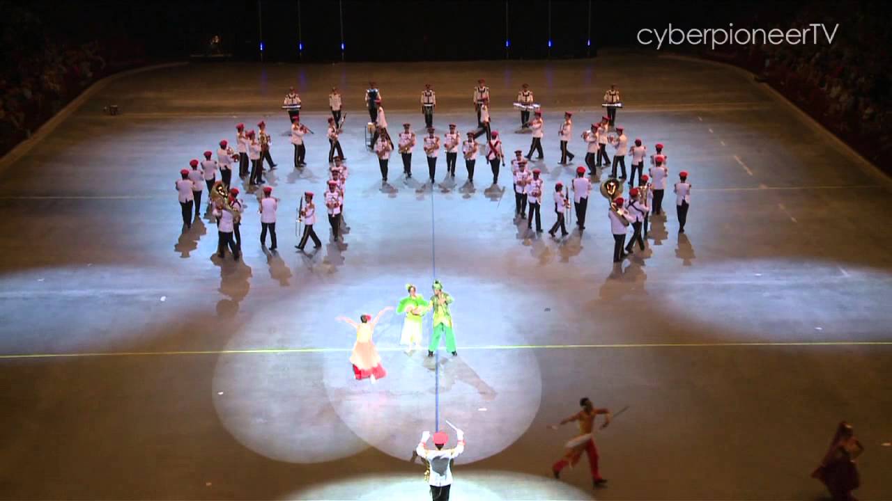 6,500 Voices Join the SAF Band (Full Performance) - YouTube