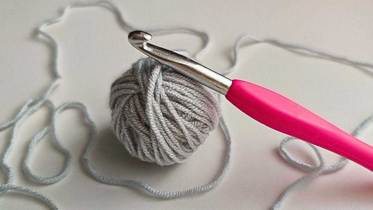 unusual crochet project! You should try it! easy and dense crochet ...