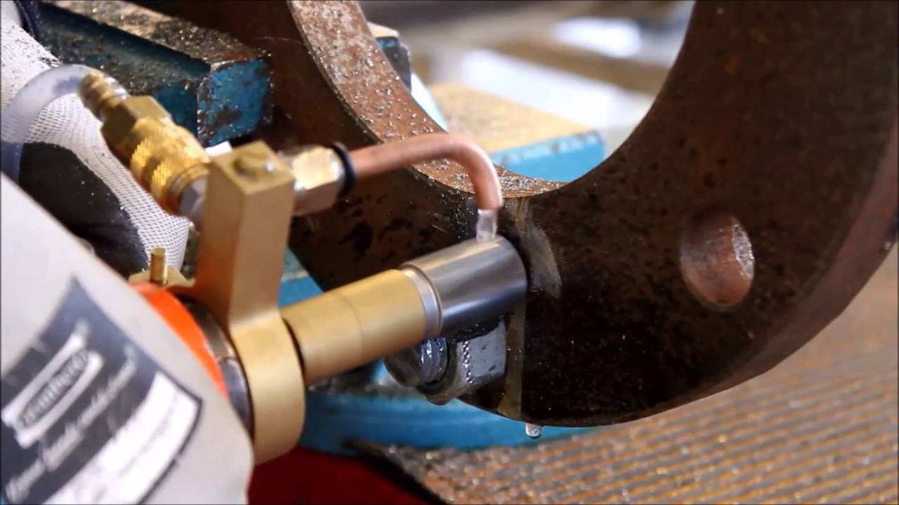 TFT-PNEUMATIC Bolt removal Certified Cold Work - YouTube