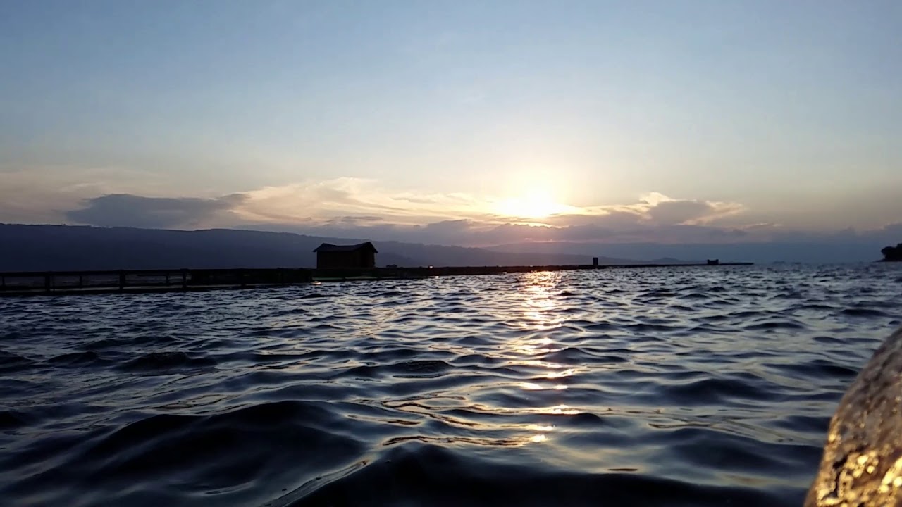 Sunset di danau toba - YouTube