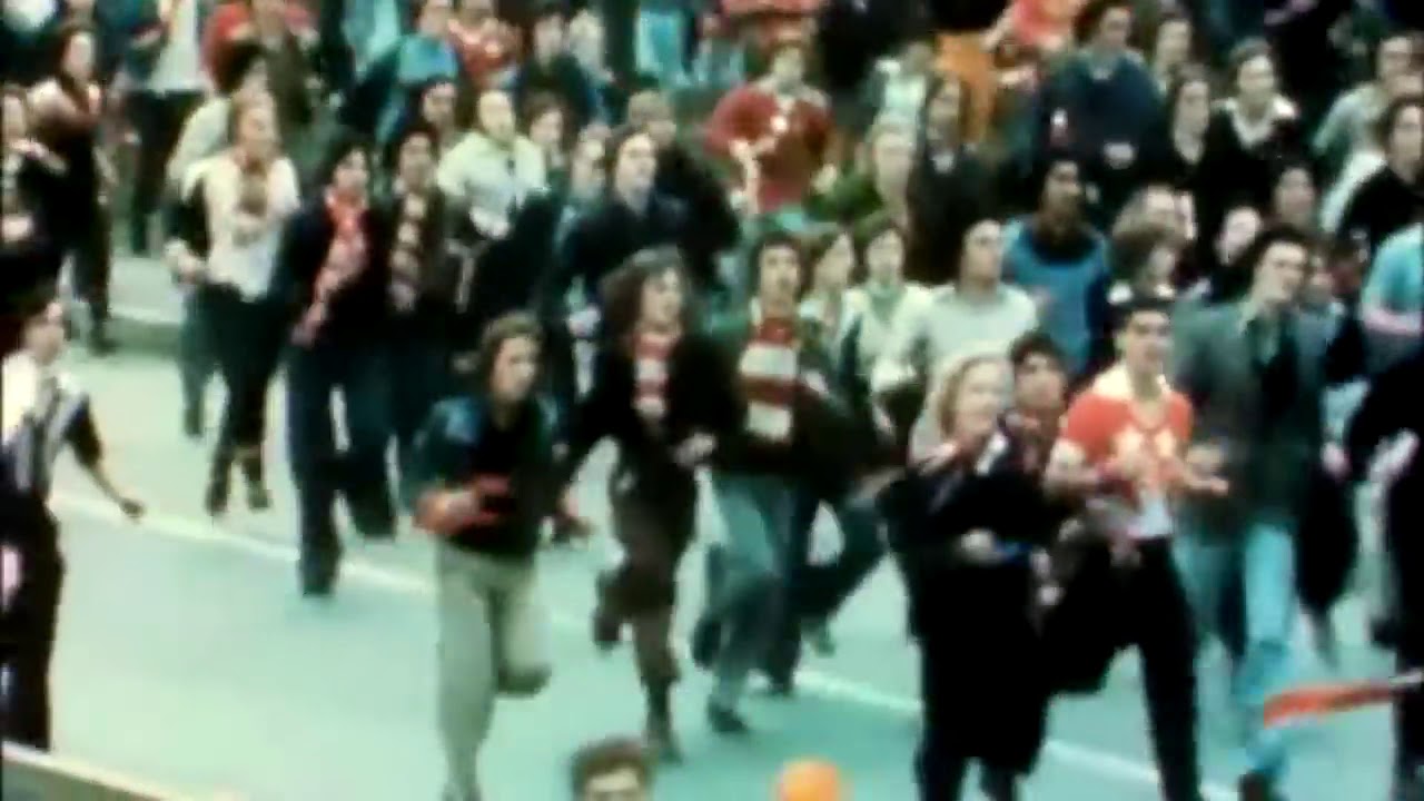Man Utd - Red Army - 1970's - YouTube