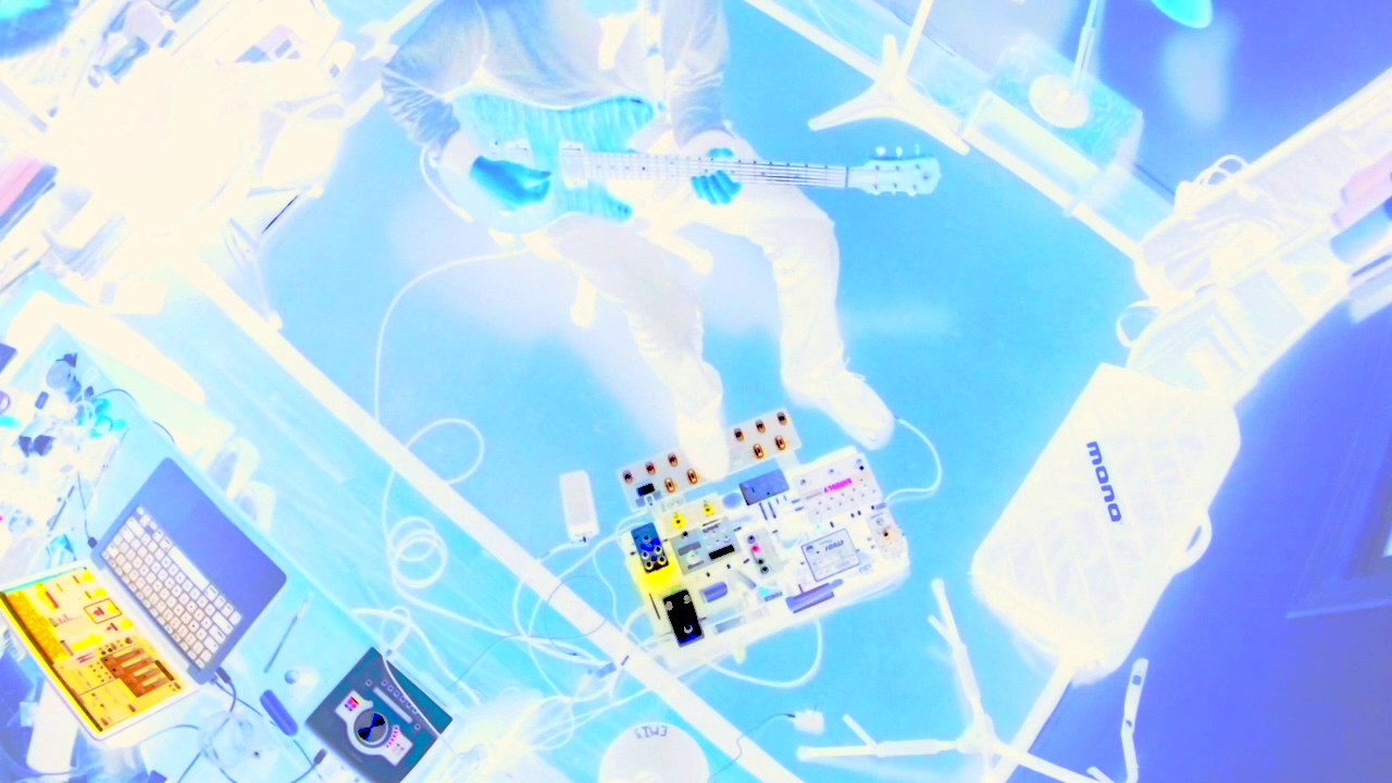 Fuzzy Memories (Live Looping) - YouTube