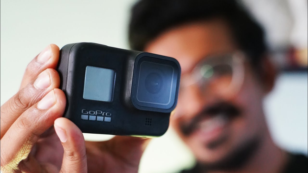 ESSENTIAL GADGETS FOR TRAVEL VLOGGERS! #shorts - YouTube