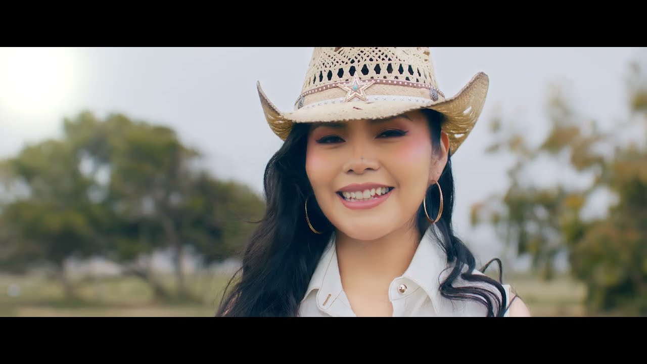 Yarita Lizeth Yanarico - Mi Destino | VIDEO OFICIAL - YouTube Music
