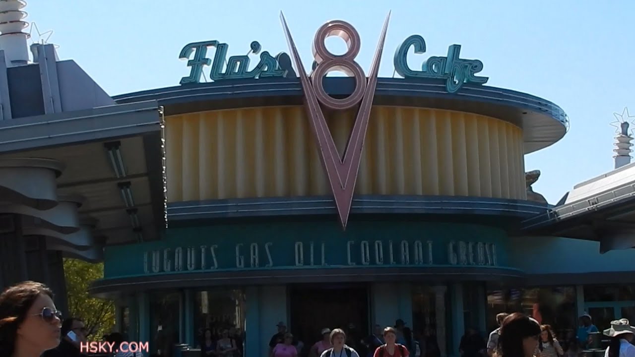 V#320 HSKY Disneyland Cars Land dining @ Flo's V8 Cafe DCA restaurant ...