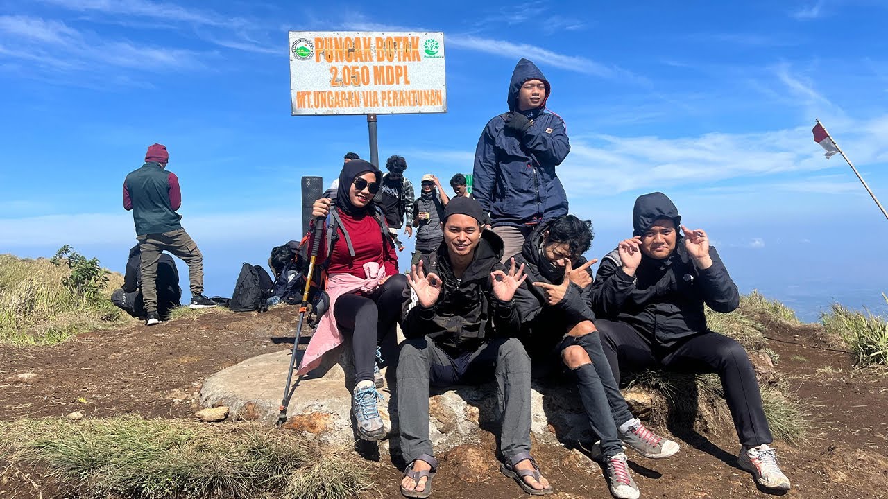 Pendakian Gunung Ungaran Via Perantunan || Tektok || Sabana - YouTube