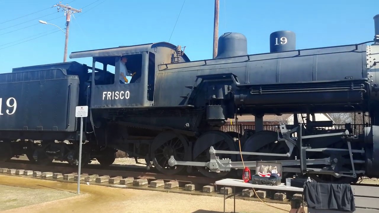 Frisco 19 locomotive whistle blown! - YouTube