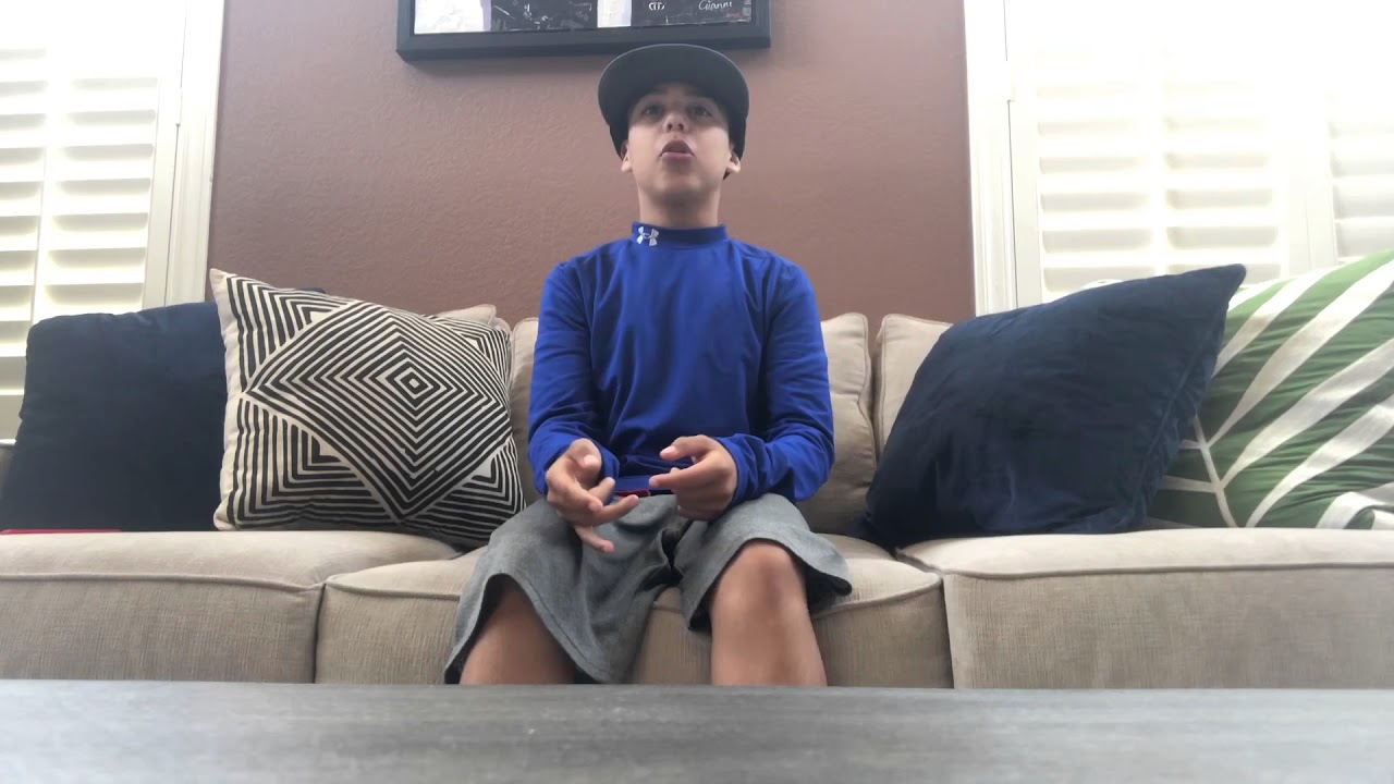 Swerve ball bat vs junk ball bat what has more pop - YouTube