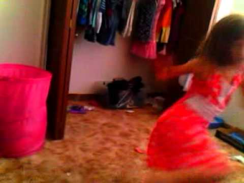 Jellyfish farting - YouTube